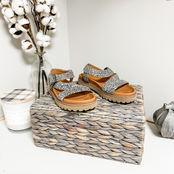 Universal Thread | Shoes | Universal Thread Annika Cheetah Print ...